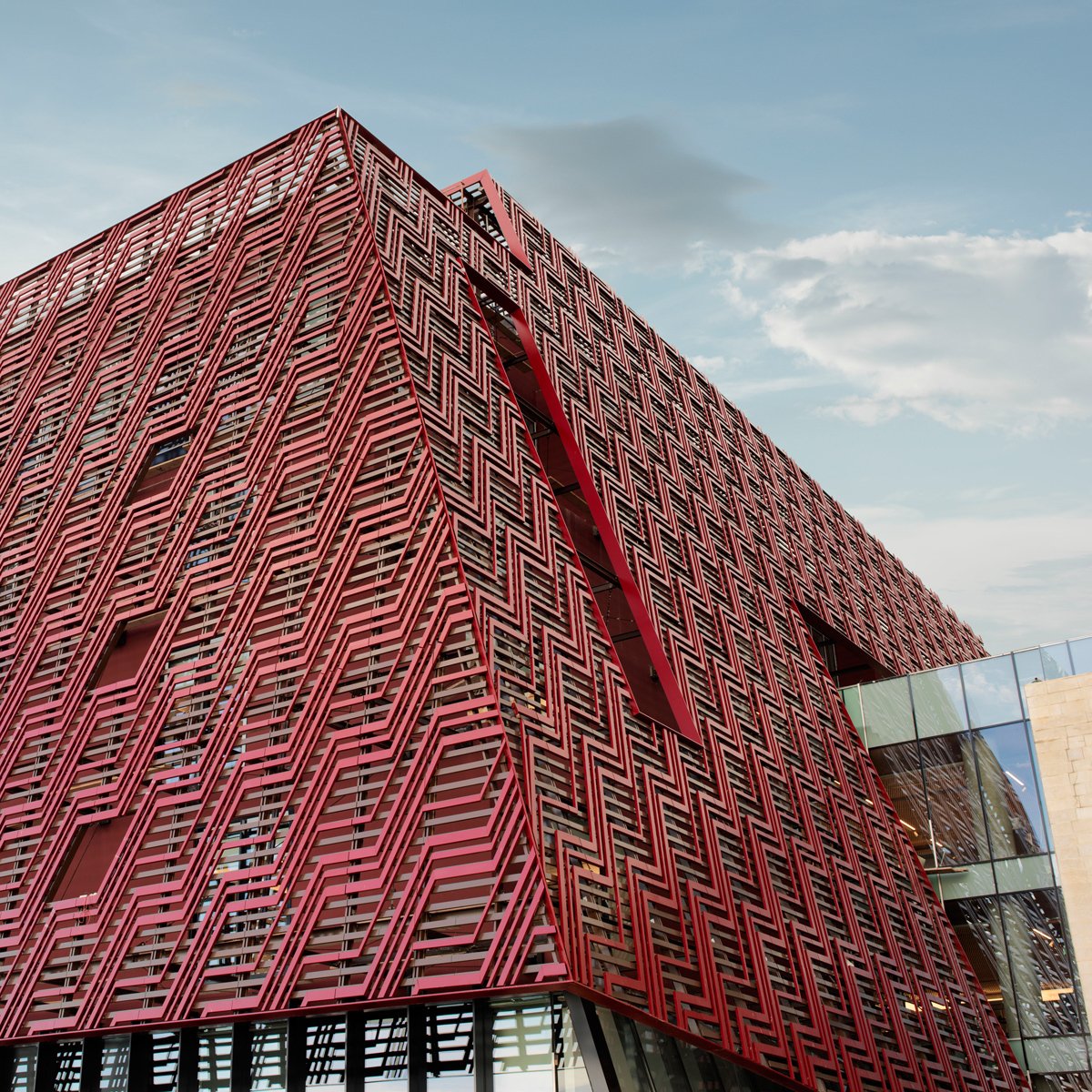 Выставка «Дэвид Аджайе: форма, масса, материал» | Музей «Гараж»